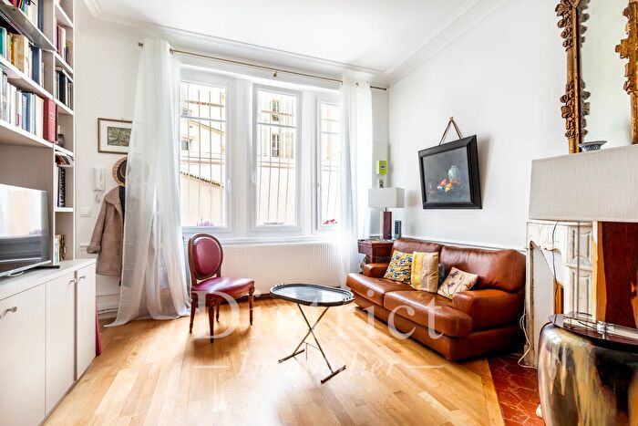 Appartement à vendre - Paris e , Mairie - 3 pièces - 1 chambre