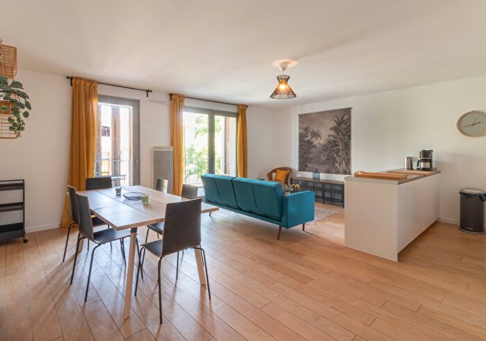 Appartement à louer - Bordeaux - 5 pièces - 4 chambres