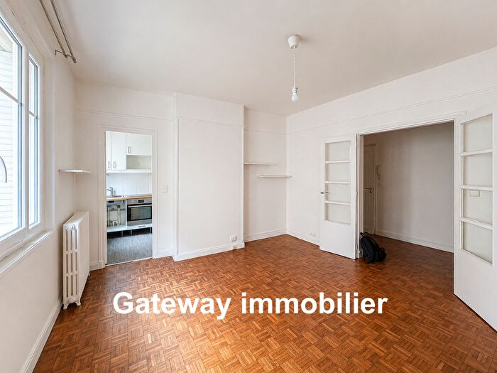 Paris 16ème, Porte de Saint-Cloud, Auteuil-Sud : Appartement 1 pièce à vendre