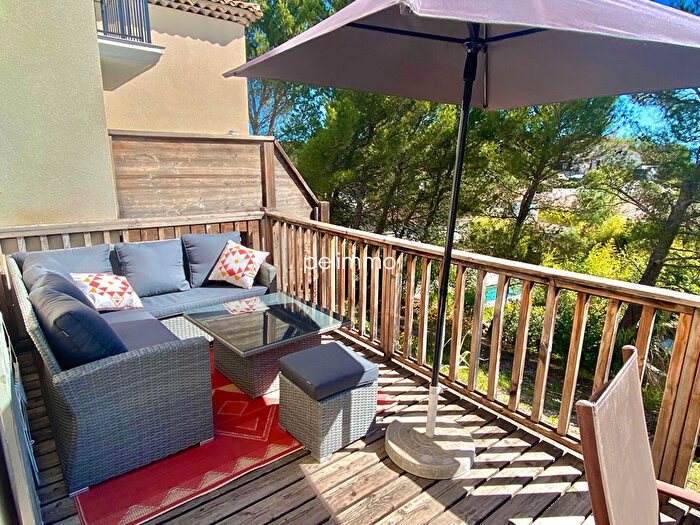 Appartement à louer - Mallemort - 4 pièces - 3 chambres