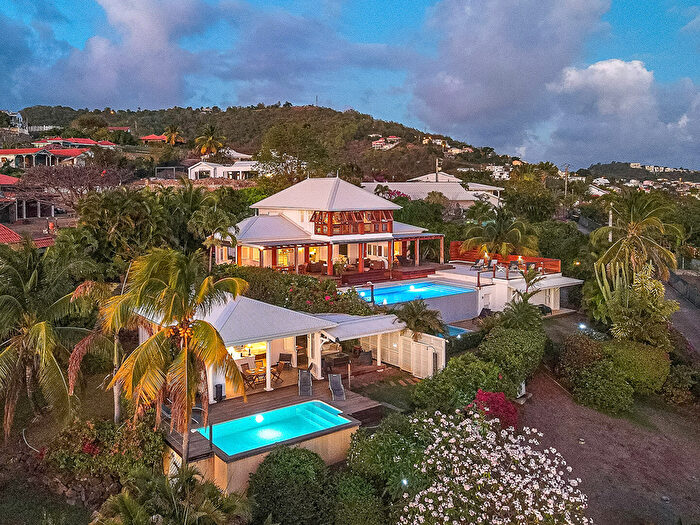 Maison à vendre - Case-Pilote - 9 pièces - 6 chambres