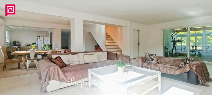 Maison à vendre - Verneuil-sur-Avre - 10 pièces - 7 chambres