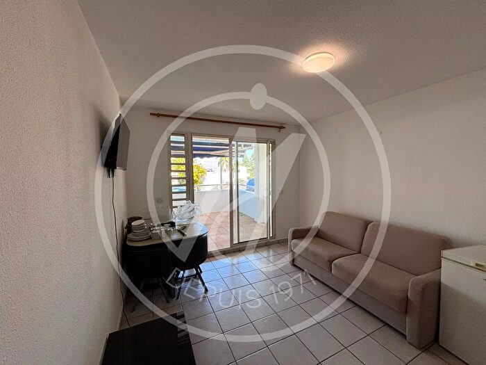 Les Abymes : Appartement 2 pièces à louer