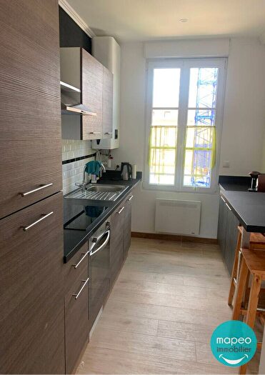 Centre Ville-Petit Margny, Compiègne : Appartement 2 pièces à louer