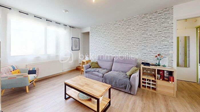 Maison 4 pièces à vendre - Saint-Germain-du-Puy