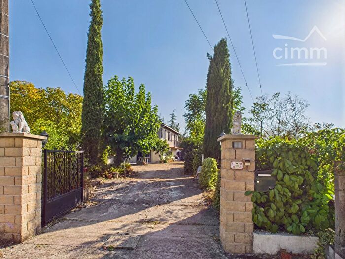 Maison à vendre - Joyeuse - 6 pièces - 3 chambres