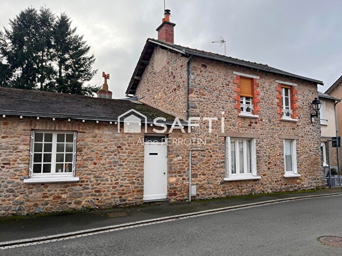 Maison 4 pièces à vendre à Solesmes