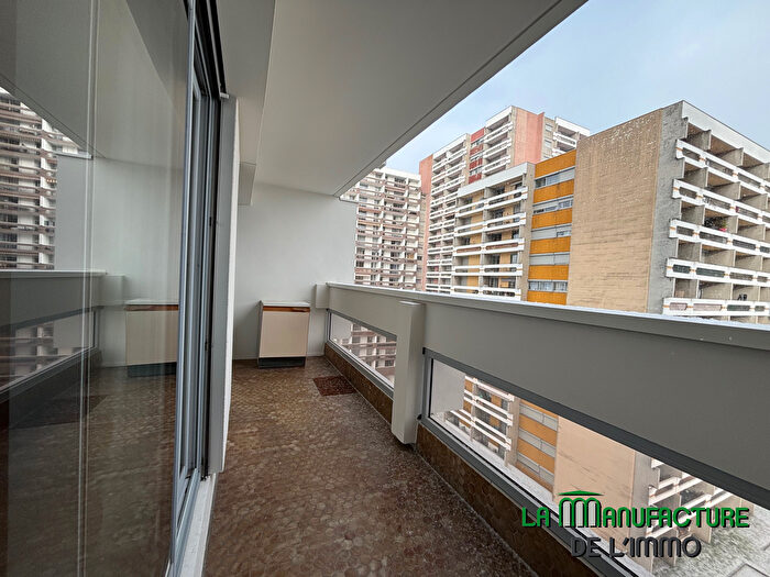 Appartement à vendre - Saint-Étienne, La Terrasse, Bel Air, Bergson, Carnot - 3 pièces - 2 chambres