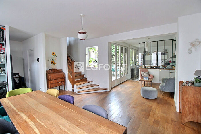 Le Pré-Saint-Gervais, Gabriel Péri, Egalité : Maison 5 pièces à louer