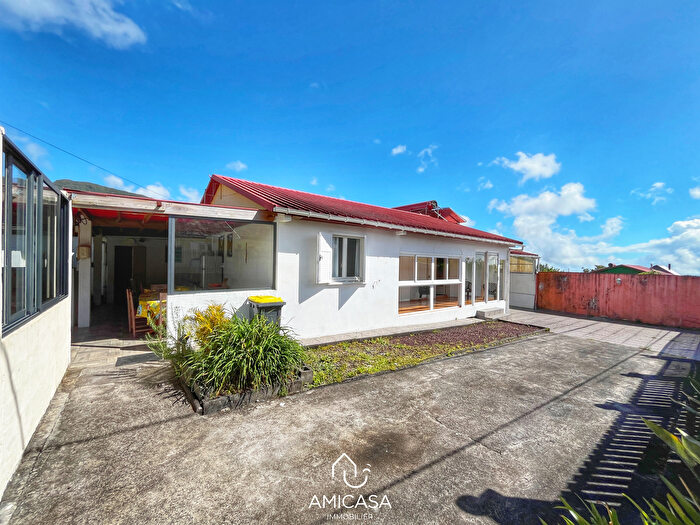 Maison à vendre - La Plaine-des-Palmistes - 6 pièces - 4 chambres