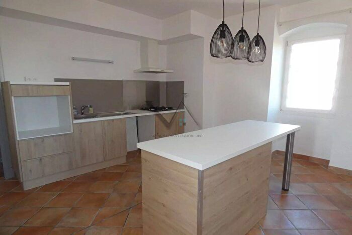 Ville-Basse, Montélimar : Appartement 4 pièces à louer