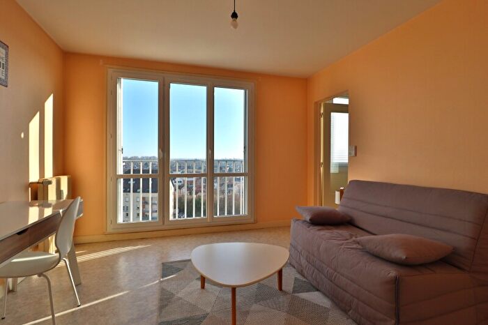 Appartement 1 pièce à Troyes, Charmilles, à louer