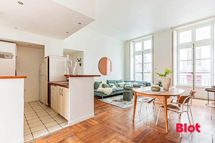 Appartement à vendre - Nantes, Centre-ville - 4 pièces - 2 chambres