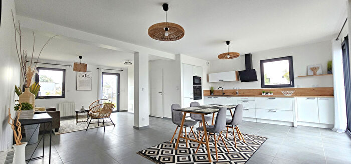 Maison à vendre - Sucé-sur-Erdre - 4 pièces - 3 chambres