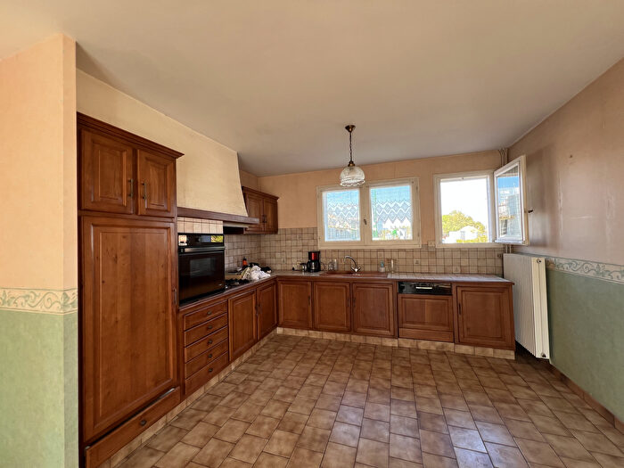 Maison à vendre - La Roche-sur-Yon, Pyramides, Jean-Yole - 5 pièces - 4 chambres