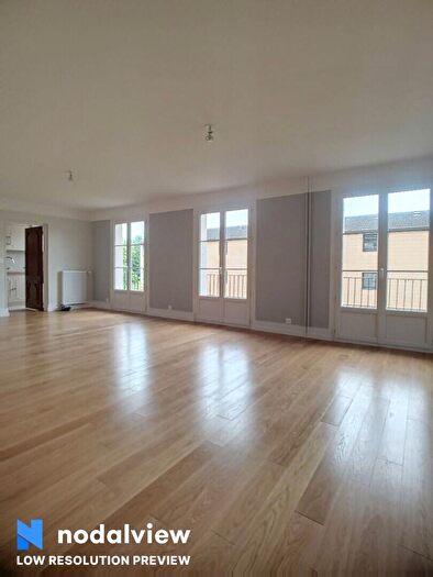 Appartement à louer - Centre Ville, Étampes - 5 pièces - 5 chambres