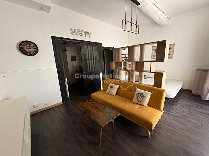 Esplanade, Nîmes : Appartement 1 pièce à louer