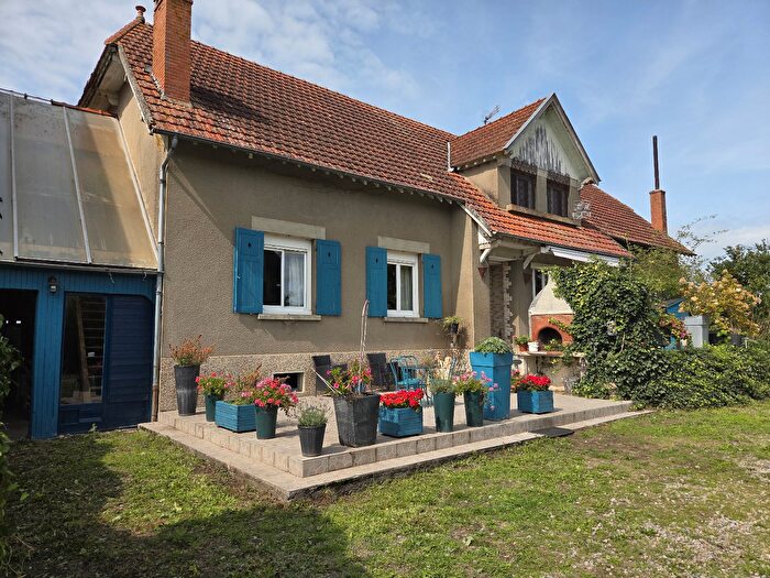 Saint-Hilaire : Maison 14 pièces à vendre