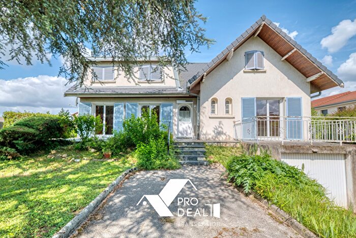 Maison à vendre - Chassieu - 3 pièces - 2 chambres