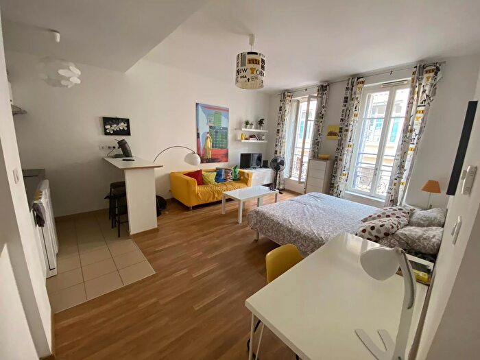 Appartement à vendre - Marseille e , Grands Carmes - 1 pièce