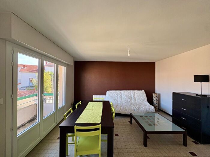 Roanne, Faubourg Paris : Appartement 1 pièce à louer