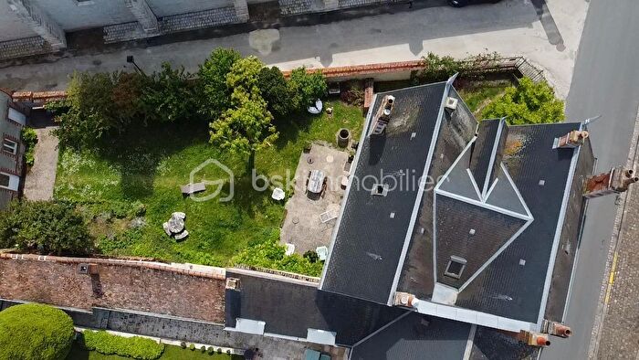 Maison à vendre - Boiscommun - 10 pièces - 5 chambres