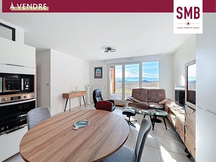 Appartement à vendre - Lons - 4 pièces - 3 chambres