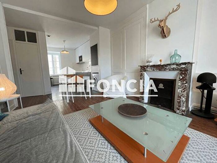 Nord-Nord Est, Amboise : Appartement 3 pièces à louer