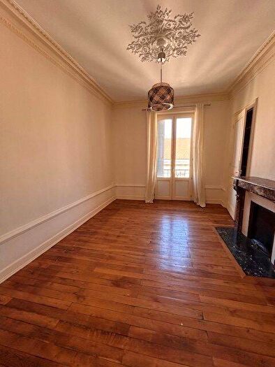 Appartement à louer - Saint-Étienne - 4 pièces - 3 chambres