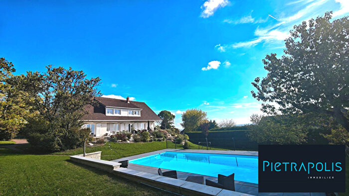 Maison à vendre - Daix - 8 pièces - 6 chambres