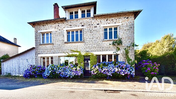 Maison 8 pièces à vendre à Le Lonzac