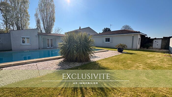 Maison 5 pièces à Saint-Xandre, à vendre