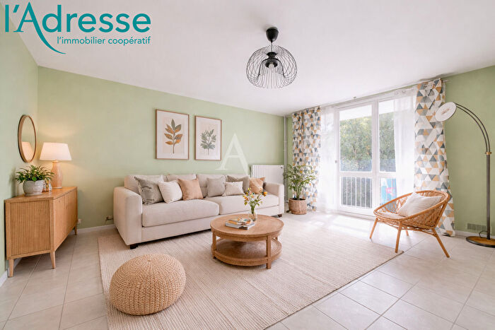 Appartement à vendre - Noisy-le-Grand, Centre-ville - 3 pièces - 2 chambres