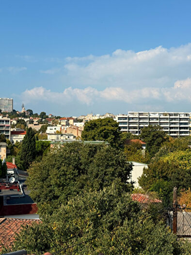 Appartement à vendre - Marseille e , Saint-Giniez - 2 pièces - 1 chambre