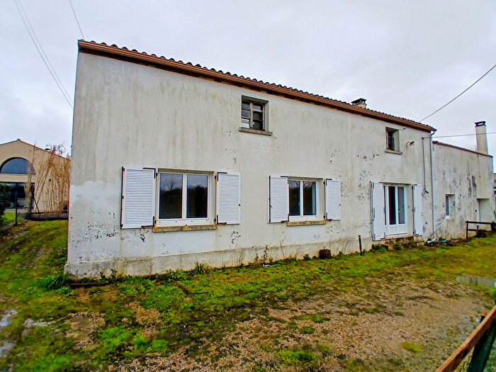 Maison à vendre - Saint-Christophe-du-Ligneron - 6 pièces - 4 chambres