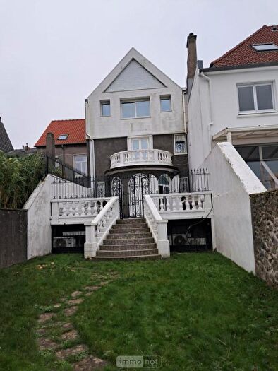Maison à vendre - Boulogne-sur-Mer - 8 pièces - 6 chambres