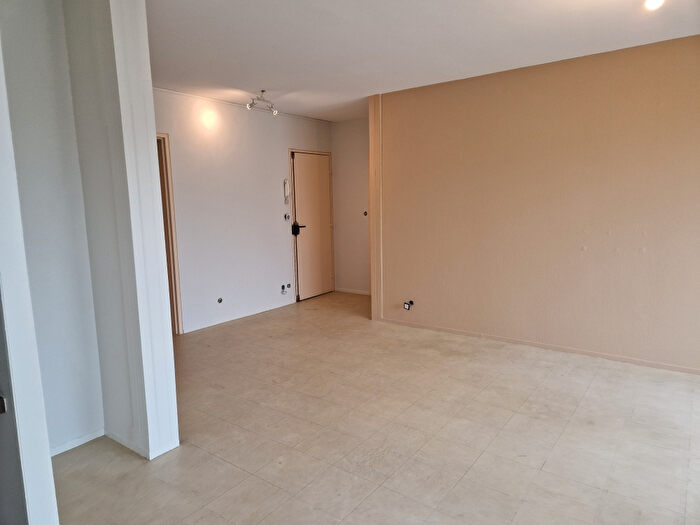 Appartement à louer - Bourg-en-Bresse, Centre, Brou, Baudières - 2 pièces - 1 chambre