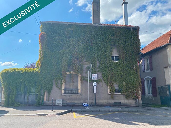 Maison à vendre - Neufchâteau - 15 pièces - 5 chambres