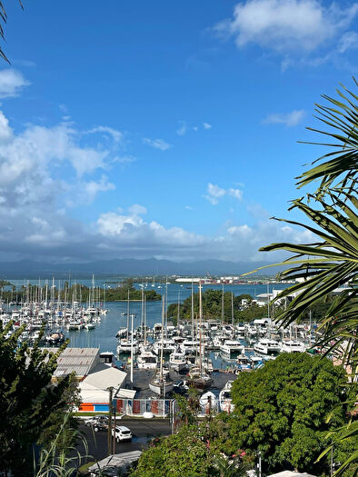 Maison à vendre - Le Gosier - 8 pièces - 4 chambres