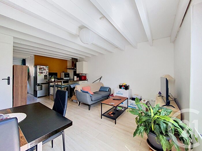 Cholet, Tuilerie : Maison 2 pièces à louer