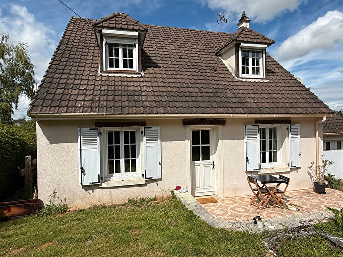 Hénonville - Maison 5 pièces à vendre