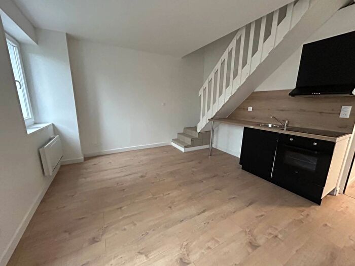 Appartement à louer - Centre Ville, Saint-Quentin - 2 pièces - 1 chambre