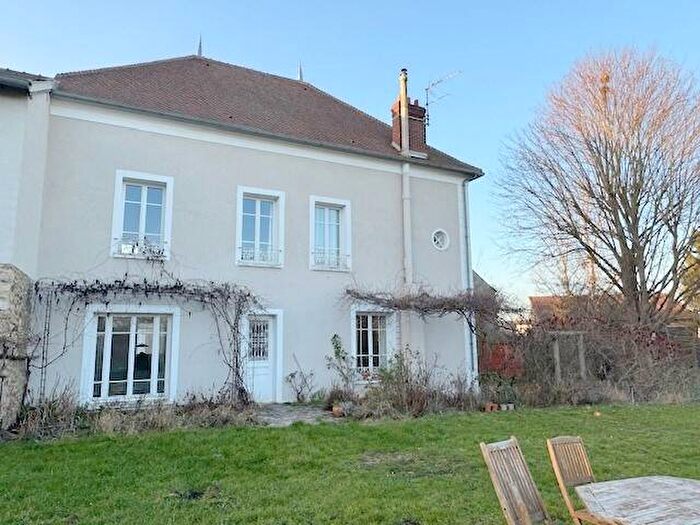 Maison à louer - Orgeval - 8 pièces - 6 chambres