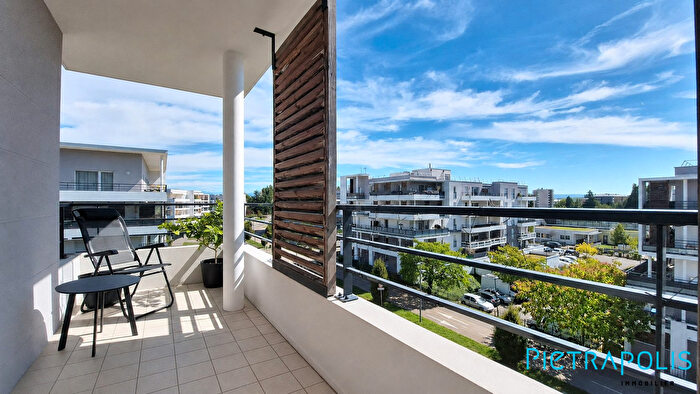 Saint-Genis-Pouilly : Appartement 3 pièces à vendre