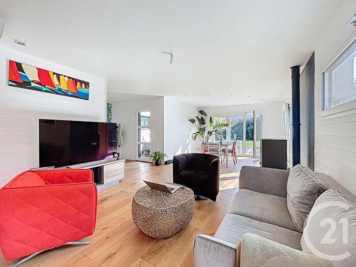 Maison à vendre - Saint-Gildas-de-Rhuys - 5 pièces - 4 chambres