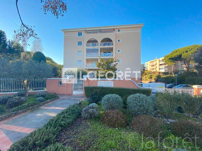 Appartement 2 pièces à louer à Saint Lambert, Fréjus