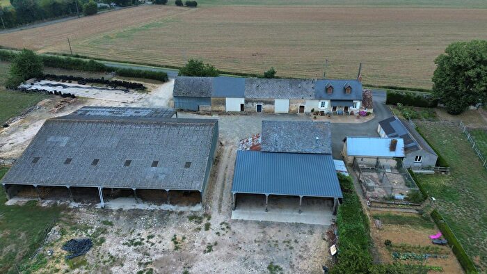 Maison à vendre - Vallon-sur-Gée - 5 pièces - 4 chambres