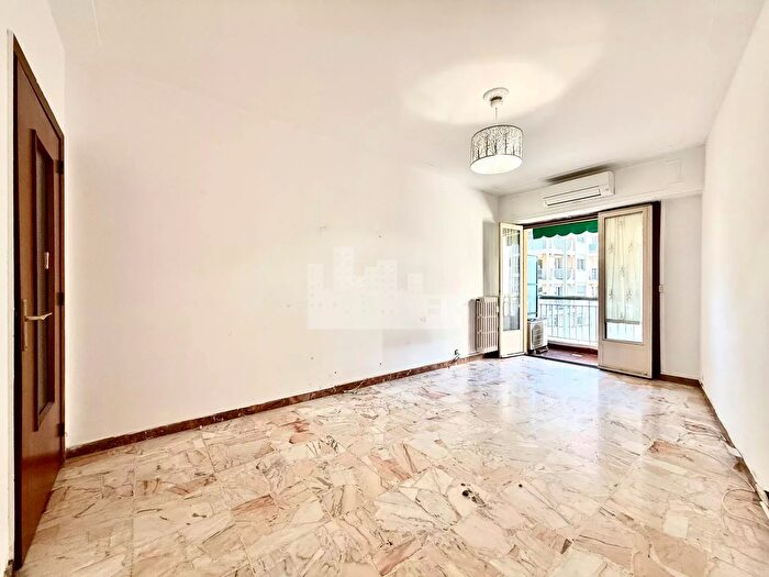 Appartement à vendre - Nice, Madeleine - 2 pièces - 1 chambre