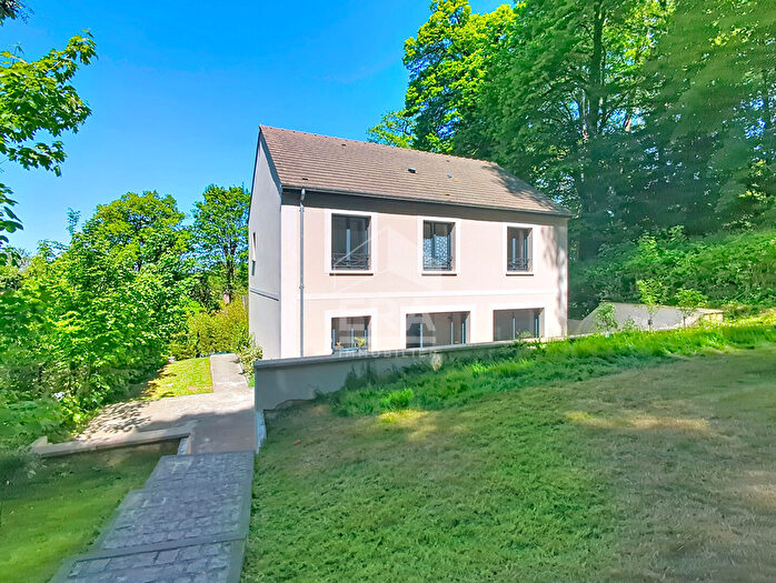 Maison à vendre - Luzarches - 5 pièces - 3 chambres