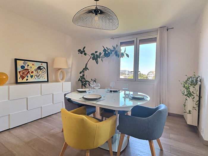 Appartement 5 pièces à vendre - Hyères, Maurels